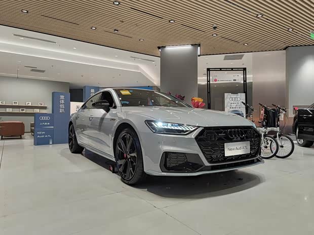 【图】新A7L RS套件竞速版新车上市会 详询： _汽车之家