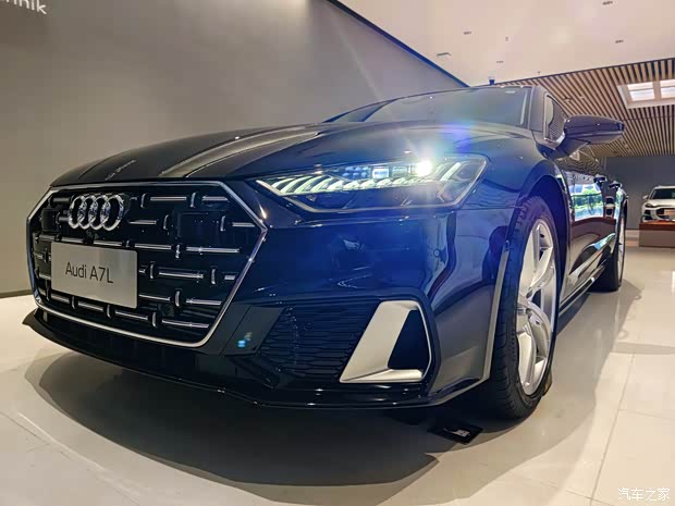 【图】奥迪A7L 惠享流晶盛夏仲夏限定狂欢 详询：4001753483 _汽车之家